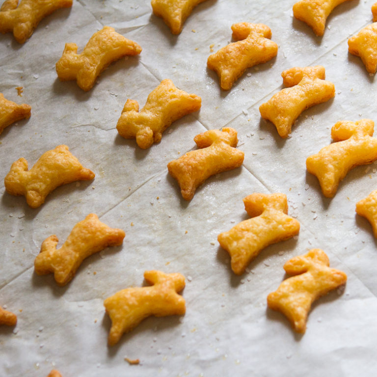 Homemade Cheddar Bunny Crackers - m's belly